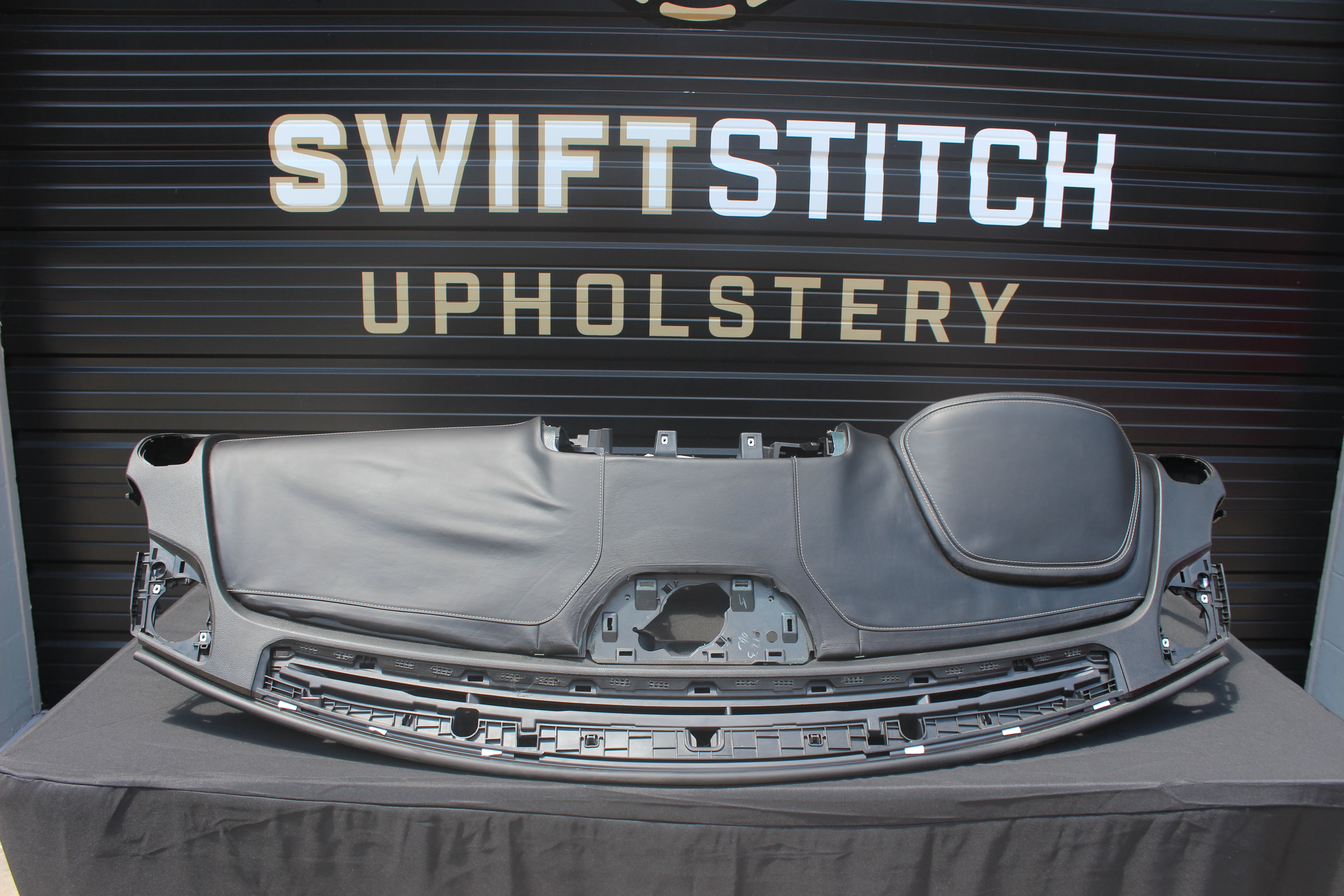 2019 Dodge Ram 1500 Dash – Swift Stitch Upholstery